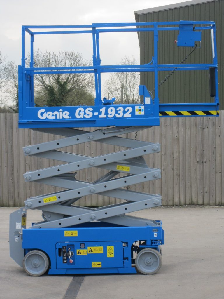 Genie GS 1932 Scissor Lift (2007) - Cherry Picker