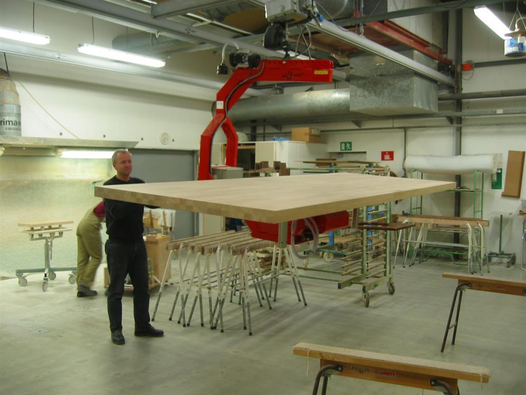 Vacuum Lifting - Wood 02 - Cherry Picker